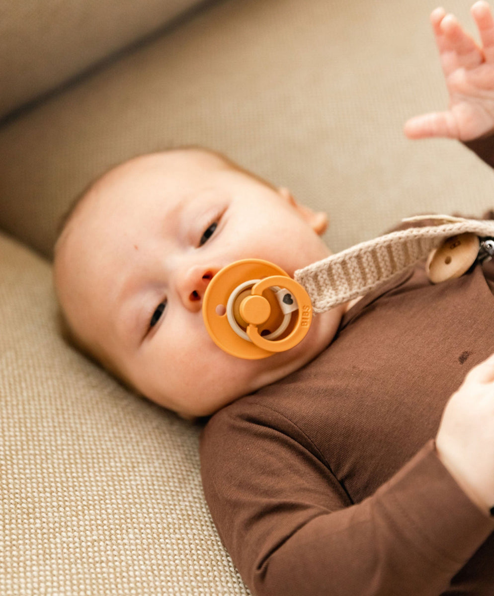 BIBS Pacifier Clip - Knitted Ivory – Mamas & Papas IE